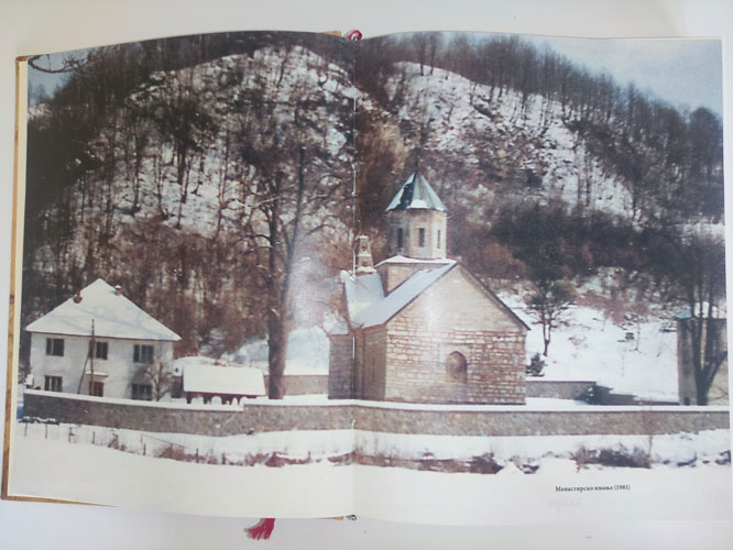 Monografija manastira Moštanica: Manastir koji je deset puta prelazio ...