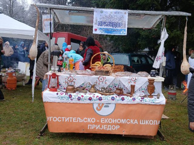 Otvorena manifestacija "Dani zime na Kozari" - FOTO/VIDEO ...